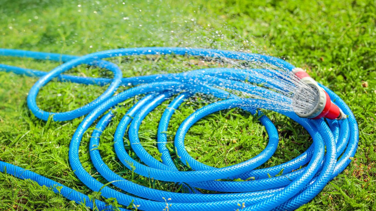 How a Fold-Up Water Hose Simplifies Your Outdoor Watering