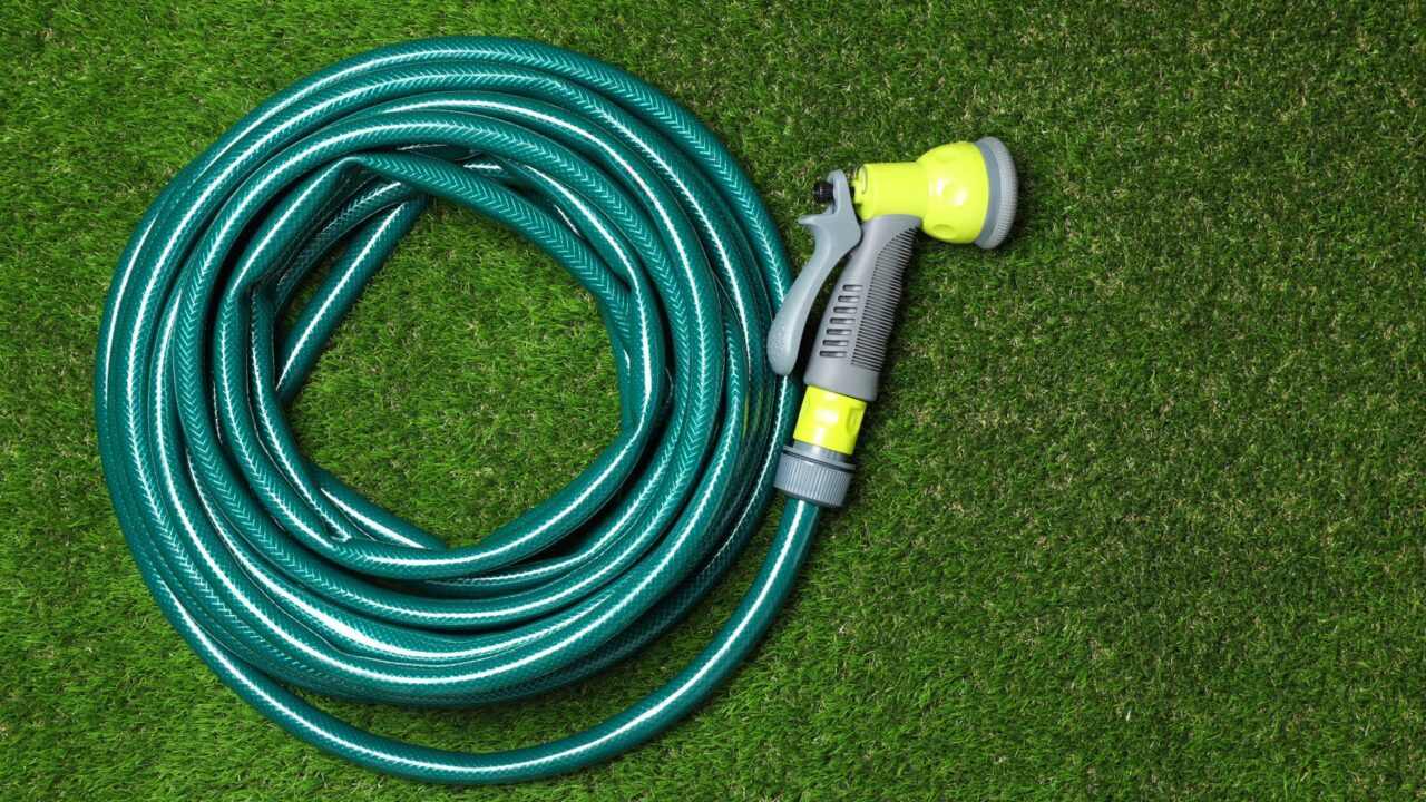 How a Fold-Up Water Hose Simplifies Your Outdoor Watering